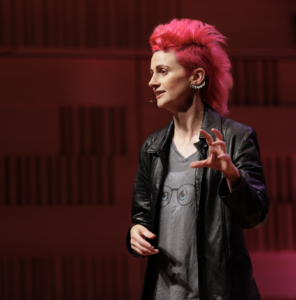 Lucy Bloom: number 1 keynote speaker, author, CEO coach